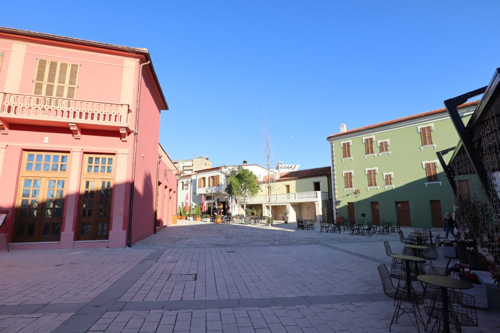 Qué ver y hacer en Vlore, la costa albanesa